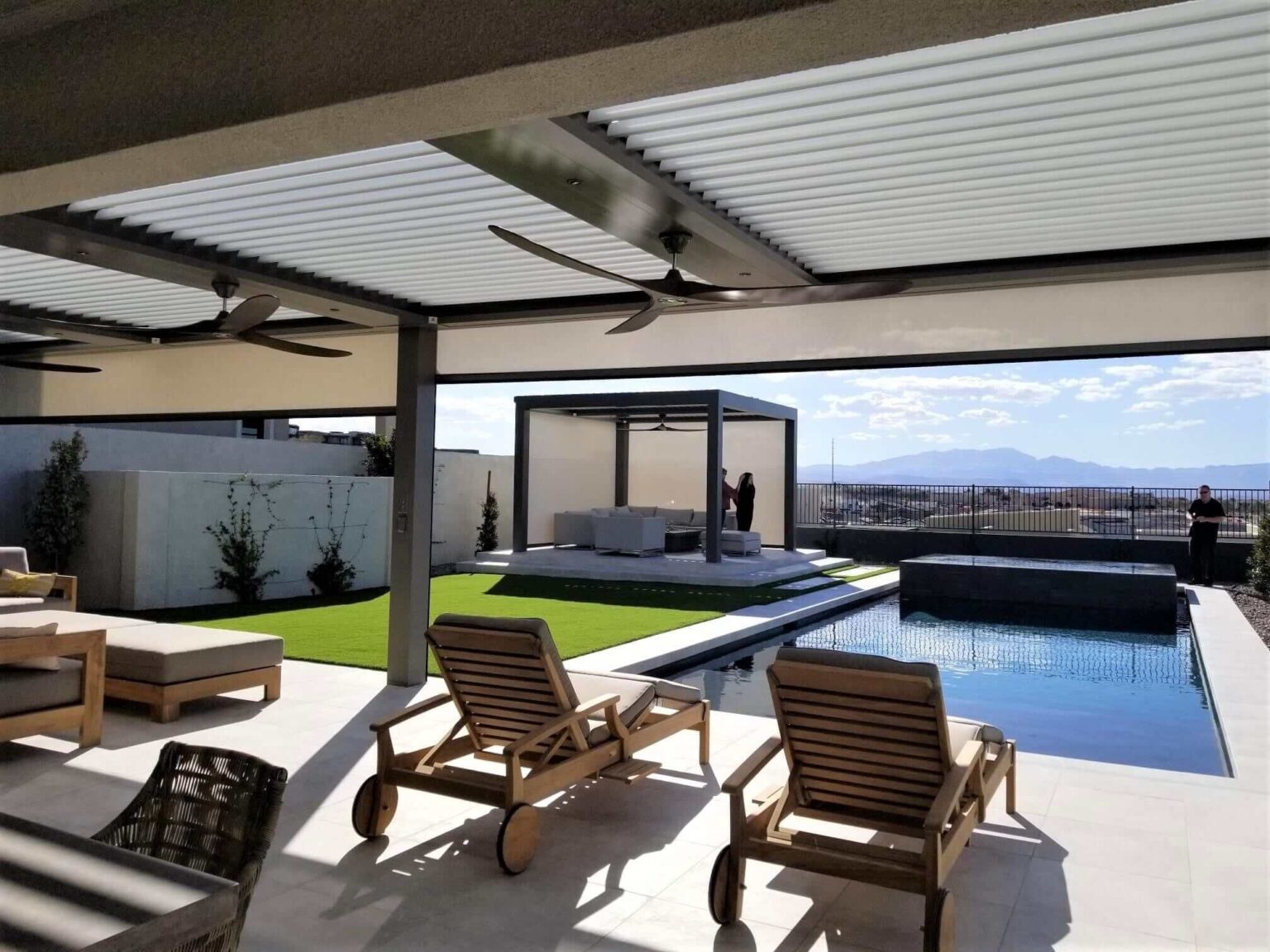 Struxure - CPS Outdoors